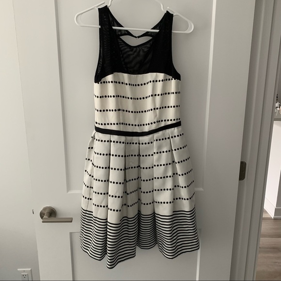 Taylor | Dresses | Taylor Formal Dress | Poshmark